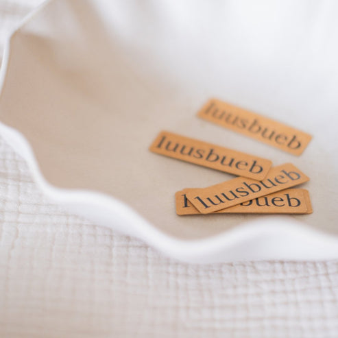 Würfel & Mütze - Snap Pap Label "Luusbueb"